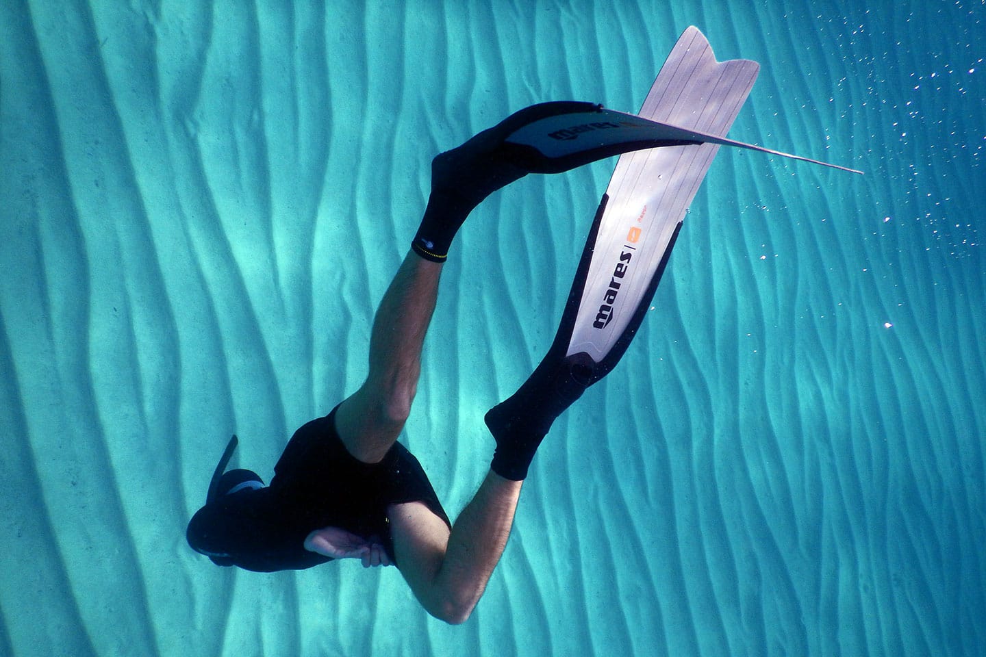 Freediving fins buying guide 2024